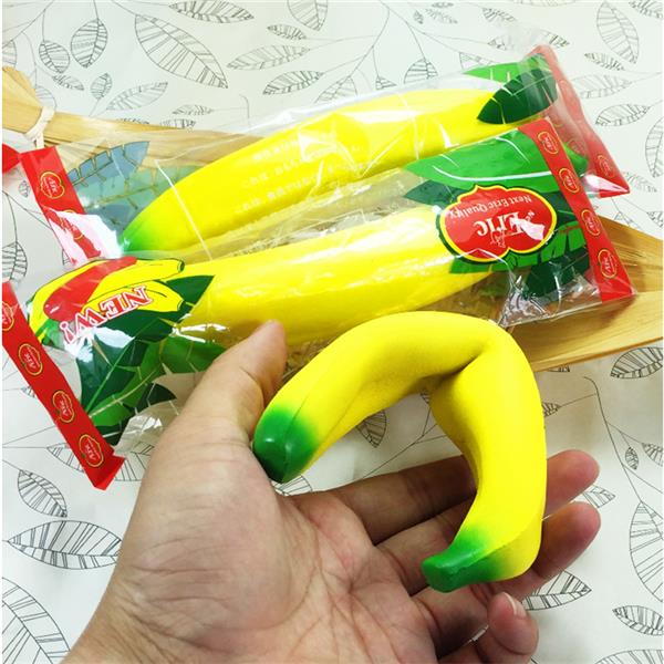 Eric 10cm Squishy Simulation Super Slow Rising Banana Squishy Fun Toys ...